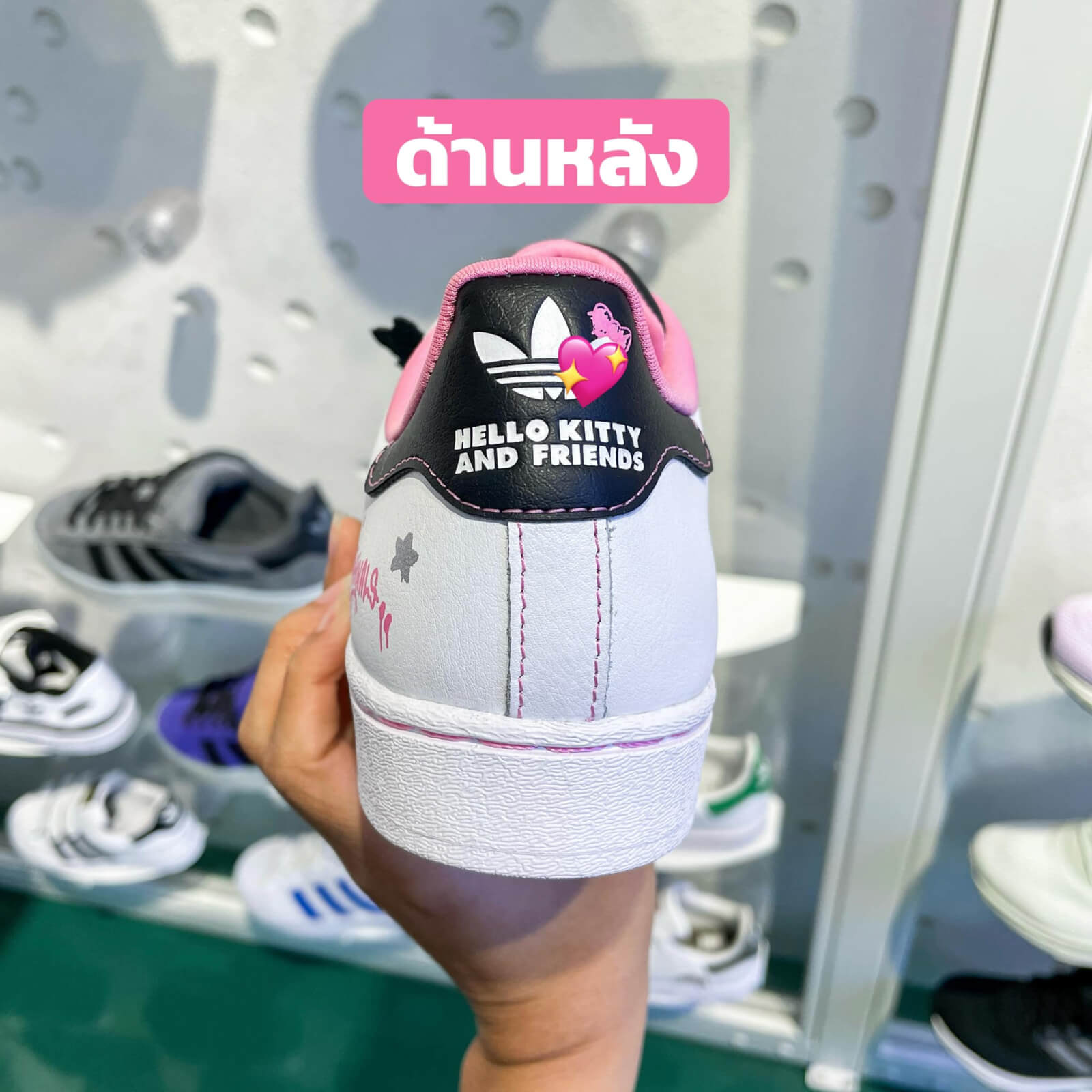 คอลใหม่! Adidas ผ้าใบคุโรมิ & มายเมโลดี้ เริ่ม 3,000.- ShobPro