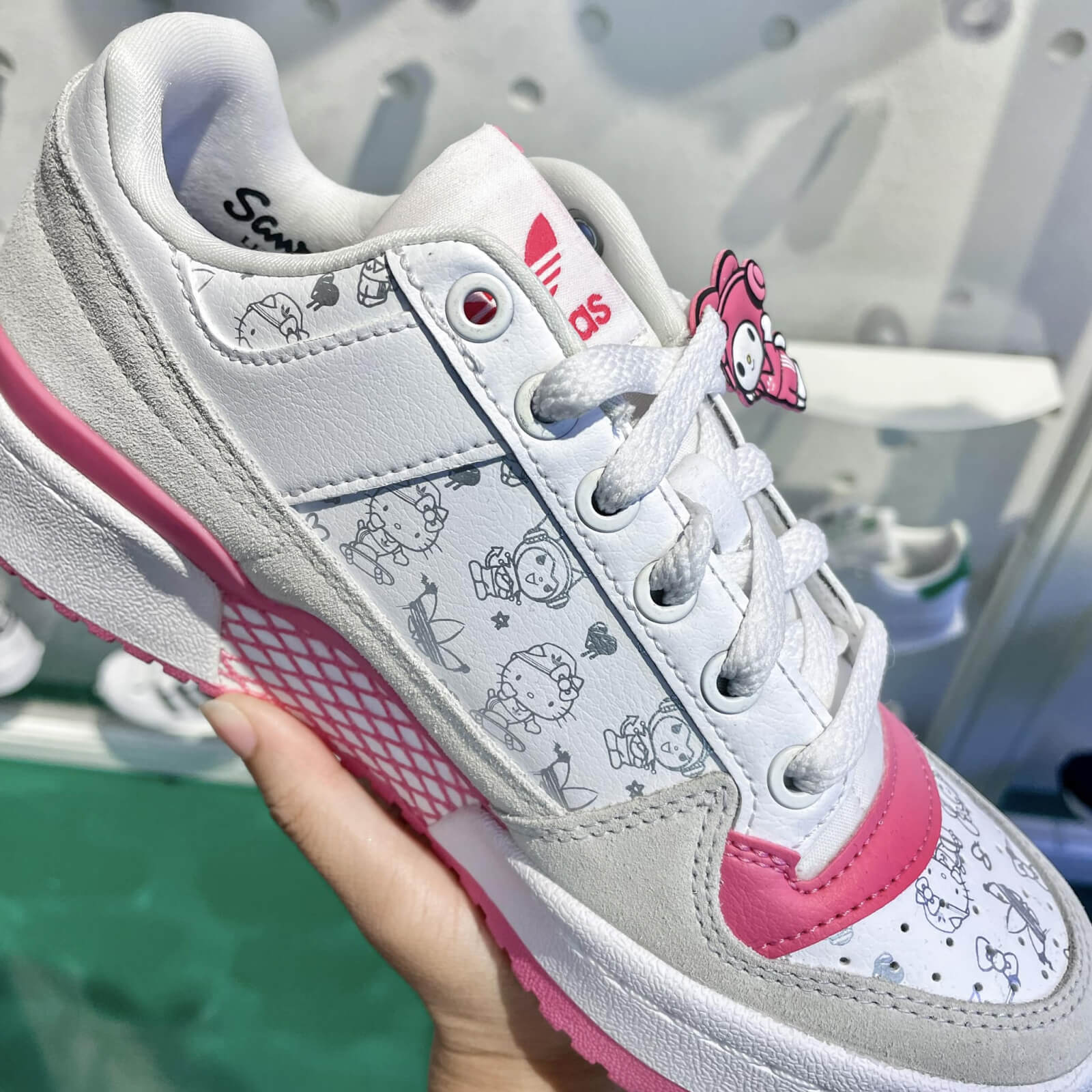 คอลใหม่! Adidas ผ้าใบคุโรมิ & มายเมโลดี้ เริ่ม 3,000.- ShobPro